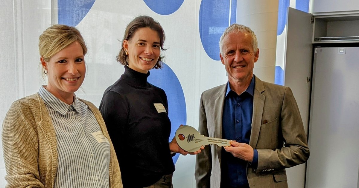 Symbolische Schlüsselübergabe beim Auftaktworkshop | Stadt Troisdorf